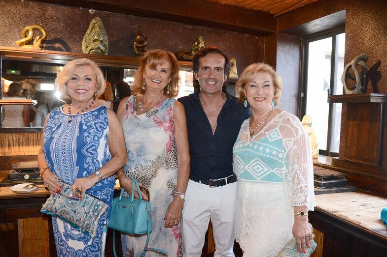 Cronista social Abel Dias celebra 69.º aniversário entre muitos amigos ...