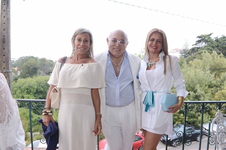 Cronista social Abel Dias celebra 69.º aniversário entre muitos amigos ...