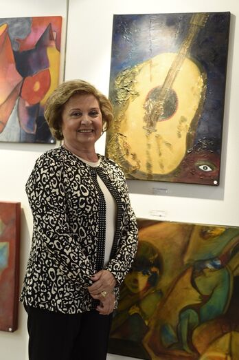 Maria Graça Campos: "A pintura traz-me uma calma muito grande ...