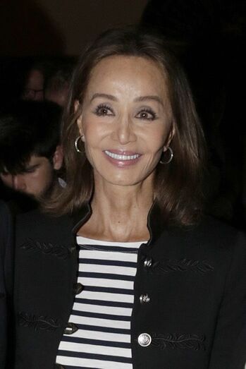 Isabel Presley: a rainha das plásticas celebra 67 anos - Celebridades ...