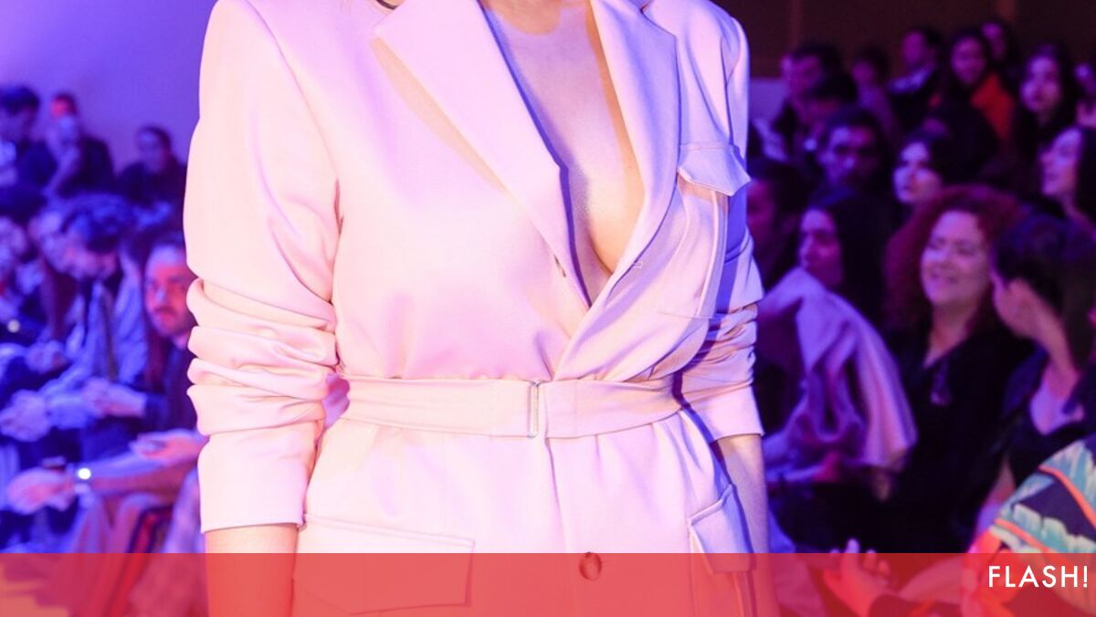 Sofia Ribeiro surpreende com enorme decote - Flashes - FLASH!