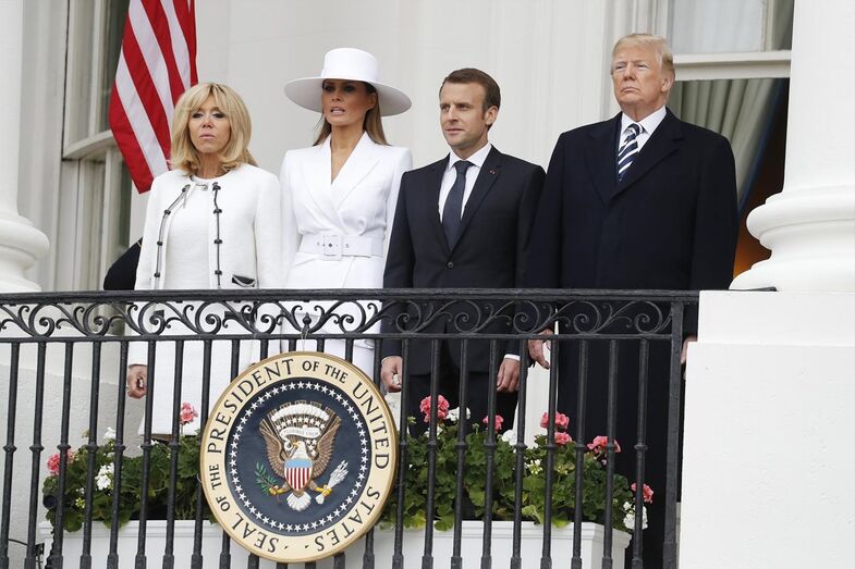 Duelo de estilo: Melania Trump arrasa Brigitte Macron - Estilo - FLASH!