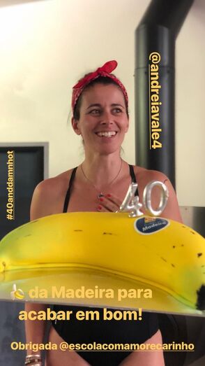 Andreia Vale celebra 40 anos em festa sexy, ao estilo 'Marés Vivas' - Festas - FLASH!