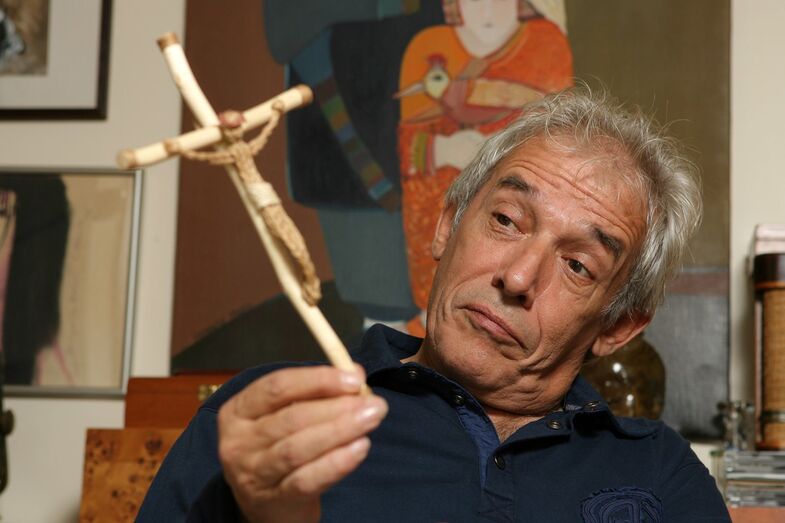 Cancro alastrou. Ator Júlio César revela que tem dois tumores nos ...