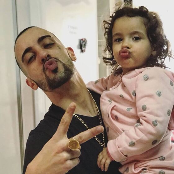 As fotos mais amorosas do rapper Piruka com a filha - Flashes - FLASH!