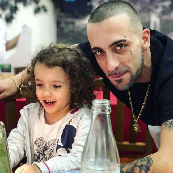 As fotos mais amorosas do rapper Piruka com a filha - Flashes - FLASH!