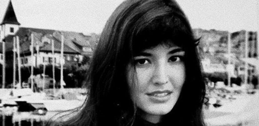 Lembra-se de Roberta Close, a transexual mais famosa do Brasil? Veja ...