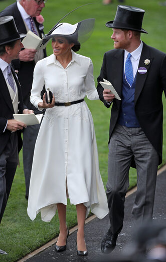 Cara feia, distância e resposta polémica. Harry, William e Kate ...