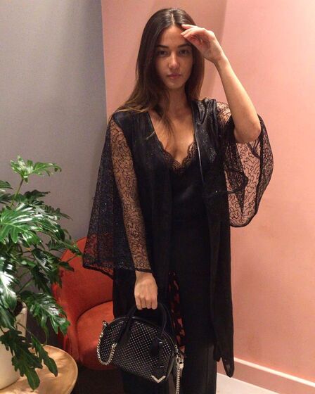 Alicia Verrando enche redes sociais com fotos em Manchester e alimenta ...