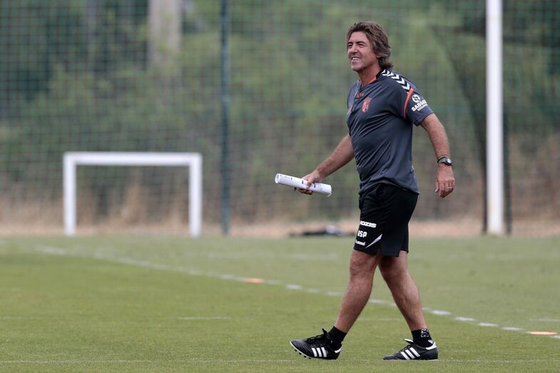 Medo. Ricardo Sá Pinto refugia-se na embaixada de Portugal devido à ...