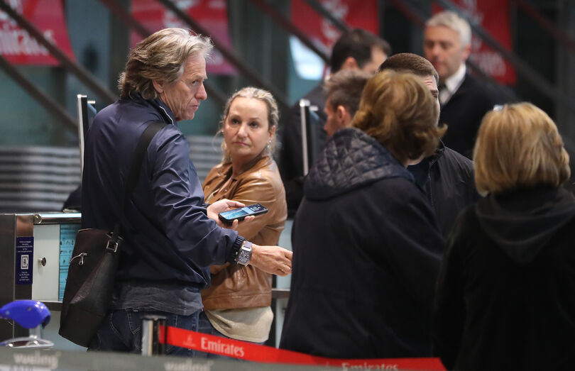 Exclusivo! Família de Jorge Jesus já está no estádio para assistir à ...