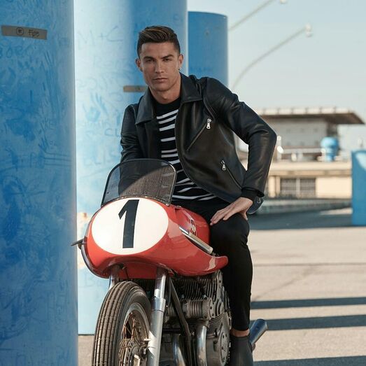 Cristiano Ronaldo injetou botox nos genitais para parecer mais ...