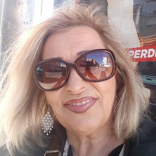 Que diferente que está! Lembra-se de Manuela Bravo que cantou 'Sobe ...