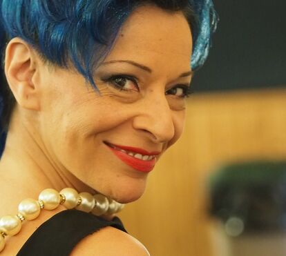 Wanda Stuart mudou de visual. Veja o resultado - FlashTv - FLASH!