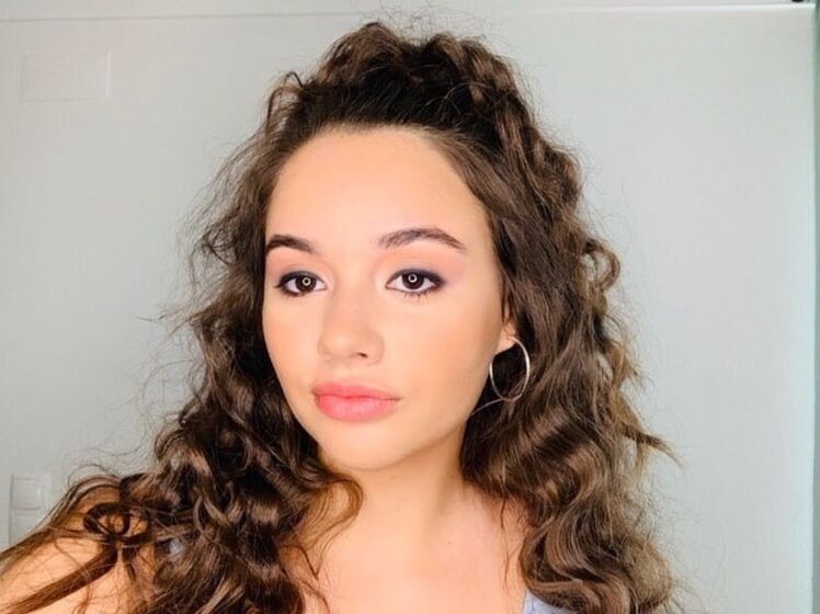 Conheça Eva, a filha de Wanda Stuart que faz sucesso em "Ídolos ...