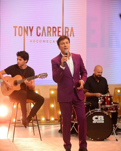 Muita emoção no encontro. Saiba o que une José Reza e Tony Carreira ...