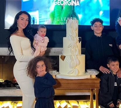 Confira as imagens da majestosa festa de aniversário de Georgina ...