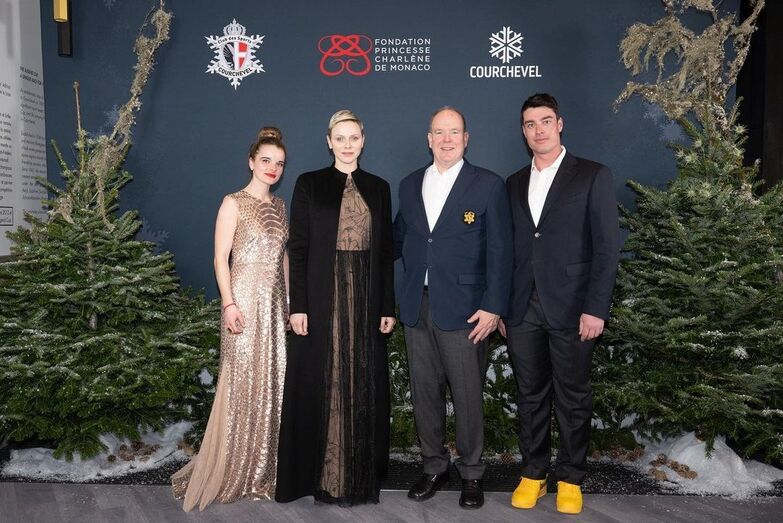 Princesa Charlene usa vestido de 7 mil euros em gala de beneficência ...