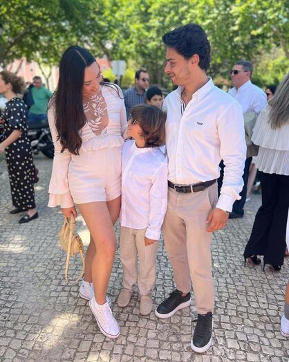 Simão Sabrosa e Vanessa Rebelo celebram a Primeira Comunhão do filho ...