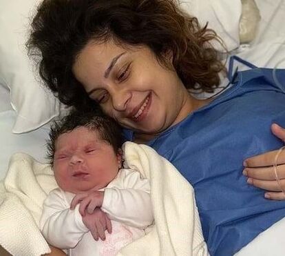 As primeiras imagens de Ariel, a filha recém-nascida de Sandrina Pratas ...