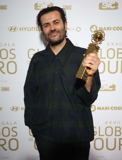 Albano Jerónimo arrasado pela postura nos Globos de Ouro... onde foi de ...