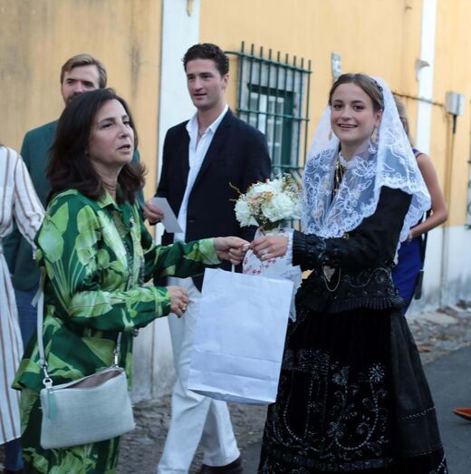 Depois de três dias de festa, Maria Francisca e Duarte partem para lua ...