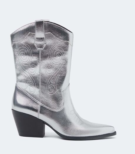 Aí estão as botas do momento para usar neste inverno e que vão ...