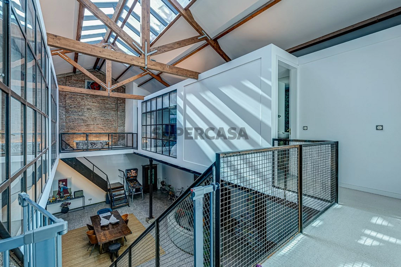 EXCLUSIVO: Kelly Bailey e Lourenço Ortigão mudam-se para luxuoso loft de 1,95 milhões em Lisboa ...
