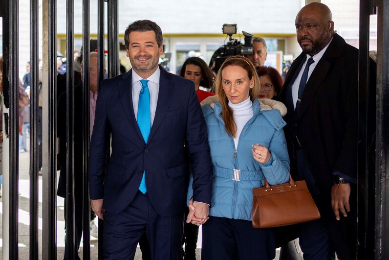 O longo casamento de André Ventura e as razões que o levam a não ser ...