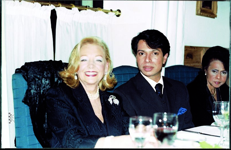 E pronto: Abel Dias está em Nova Iorque... ao lado de Betty Grafstein e ...