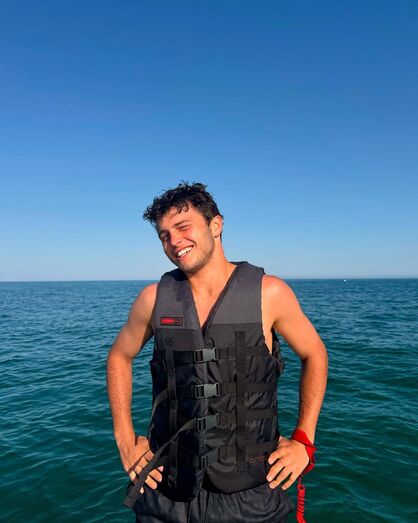 Amor e uma cabana de praia! As românticas férias de João Neves e Madalena Aragão entre Tavira e ...