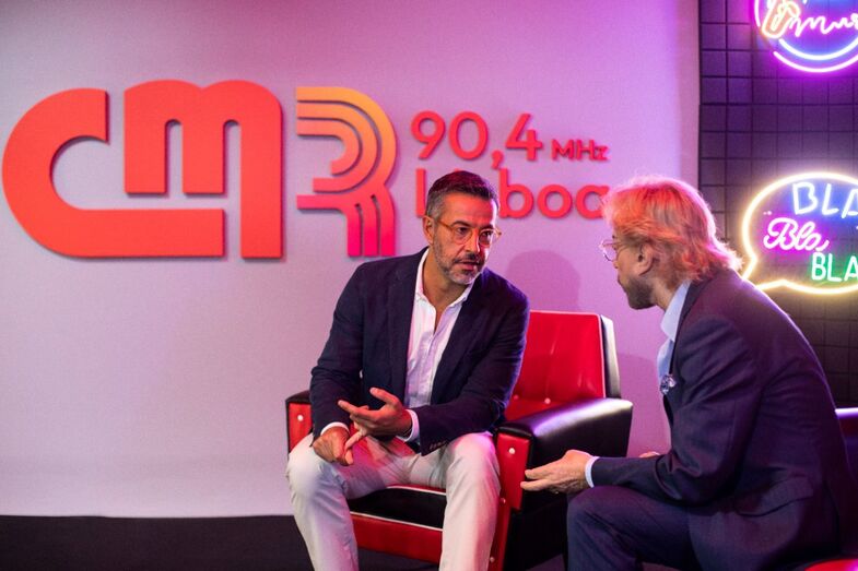 Jornalista Pedro Benevides na Correio da Manhã Rádio - Nacional - FLASH!