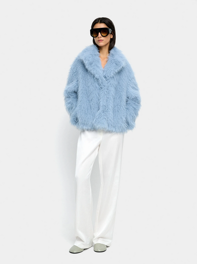 Azul claro! A cor obrigatória para usar em look total ou nas 5 ...